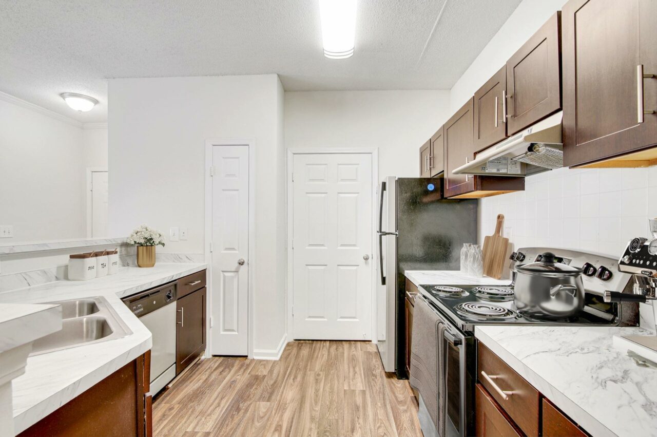 Norcross Apartments | Photo Gallery | Halston Paces Crossing